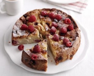 Pear And Raspberry Cake - StyleNest