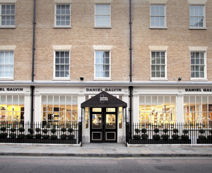 Daniel Galvin Haircut With James Galvin - StyleNest