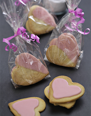 Strawberry Shortbread Hearts - StyleNest