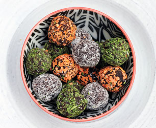 Raw cacao and Chilli truffles - StyleNest