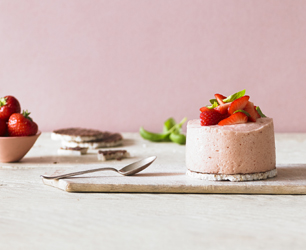 Strawberry and Basil Mousse - StyleNest