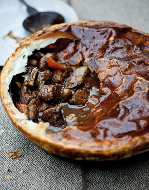 BEEF & GUINNESS PIE - StyleNest