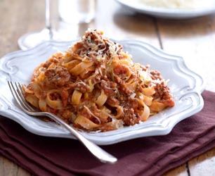 CLASSIC RAGÙ WITH TAGLIATELLE - StyleNest