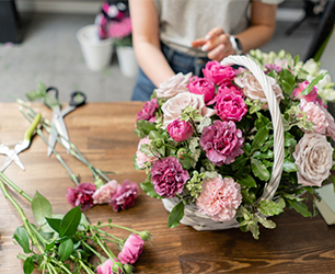 Five Floral Designers To Follow For Easy Floristry Tutorials - StyleNest
